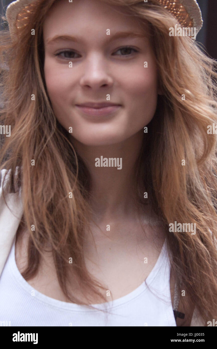Beautiful glowing skin No Makeup beauty portrait of Fashion model ...