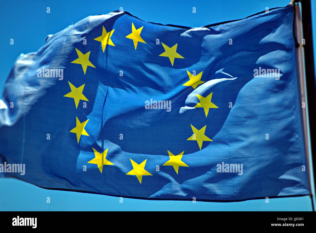 Floating fabric hi-res stock photography and images - Alamy