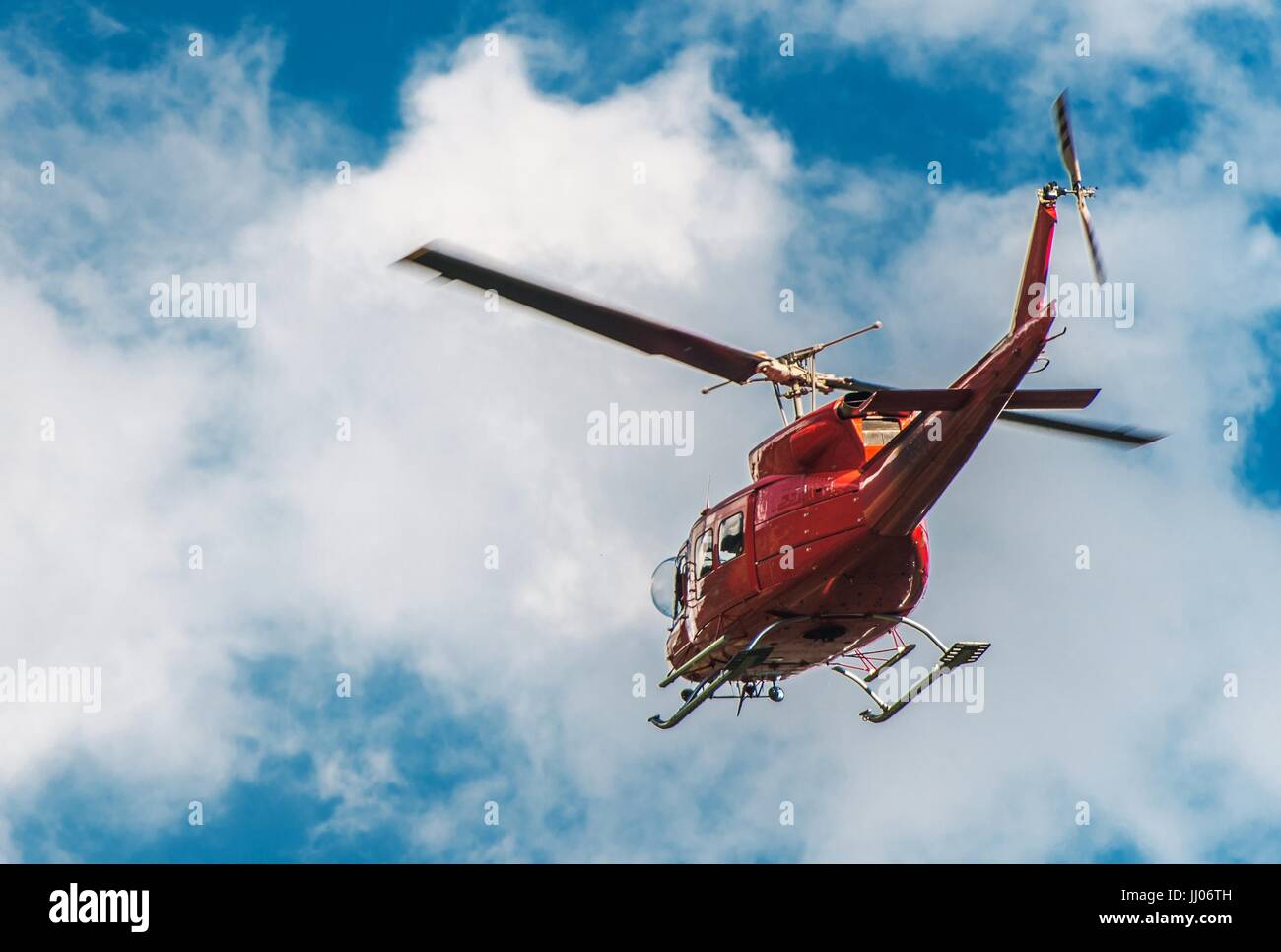 Helicopter logging hi-res stock photography and images - Alamy