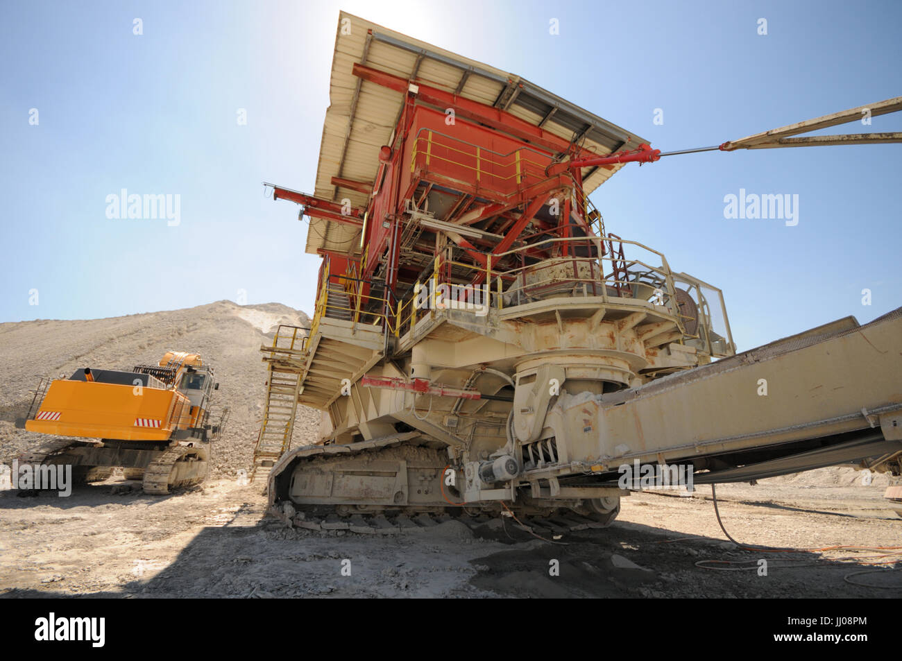 Limestone quarry conveyor belt hi-res stock photography and images - Alamy