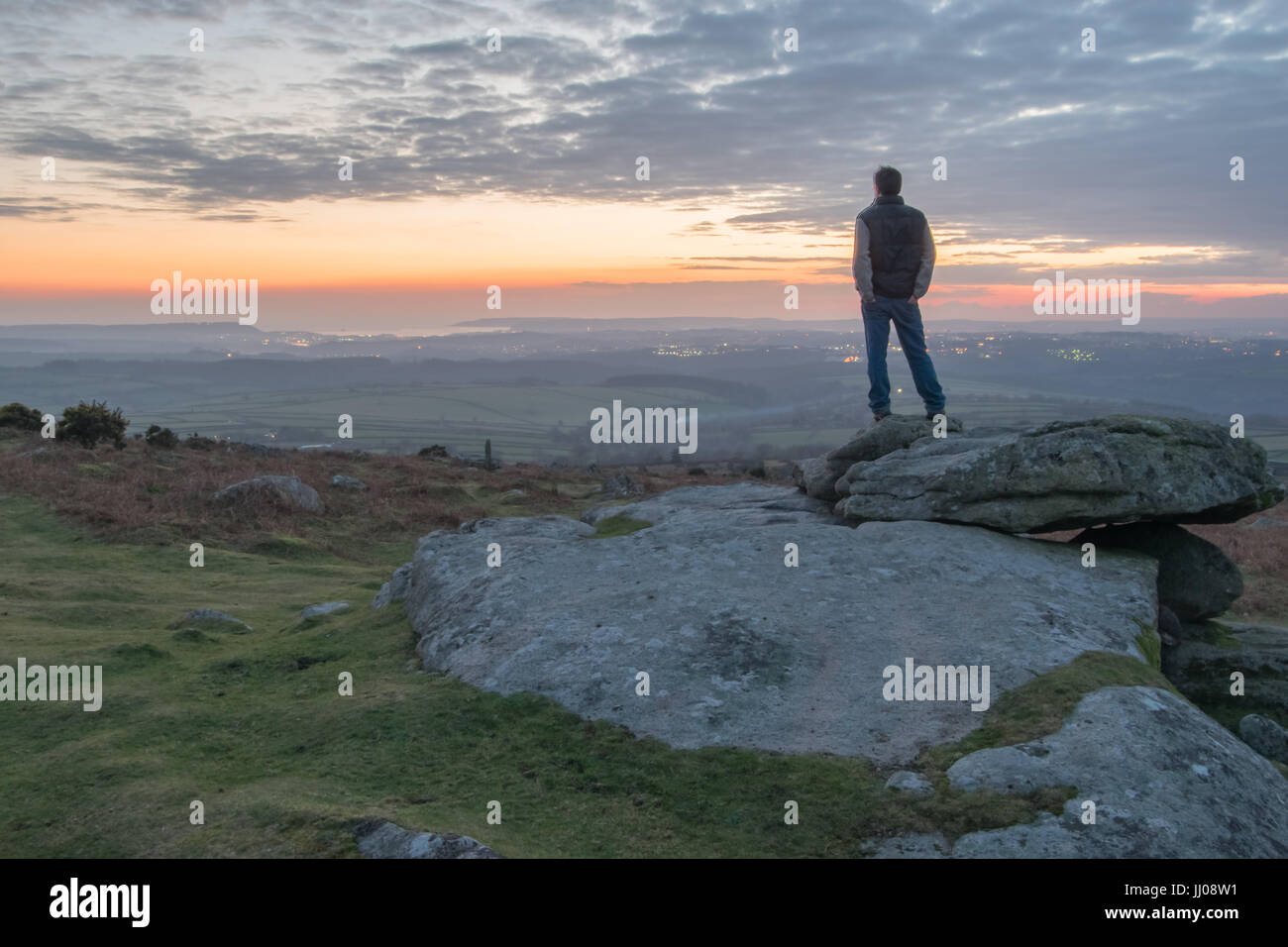 Looking to the horizon Stock Photo - Alamy