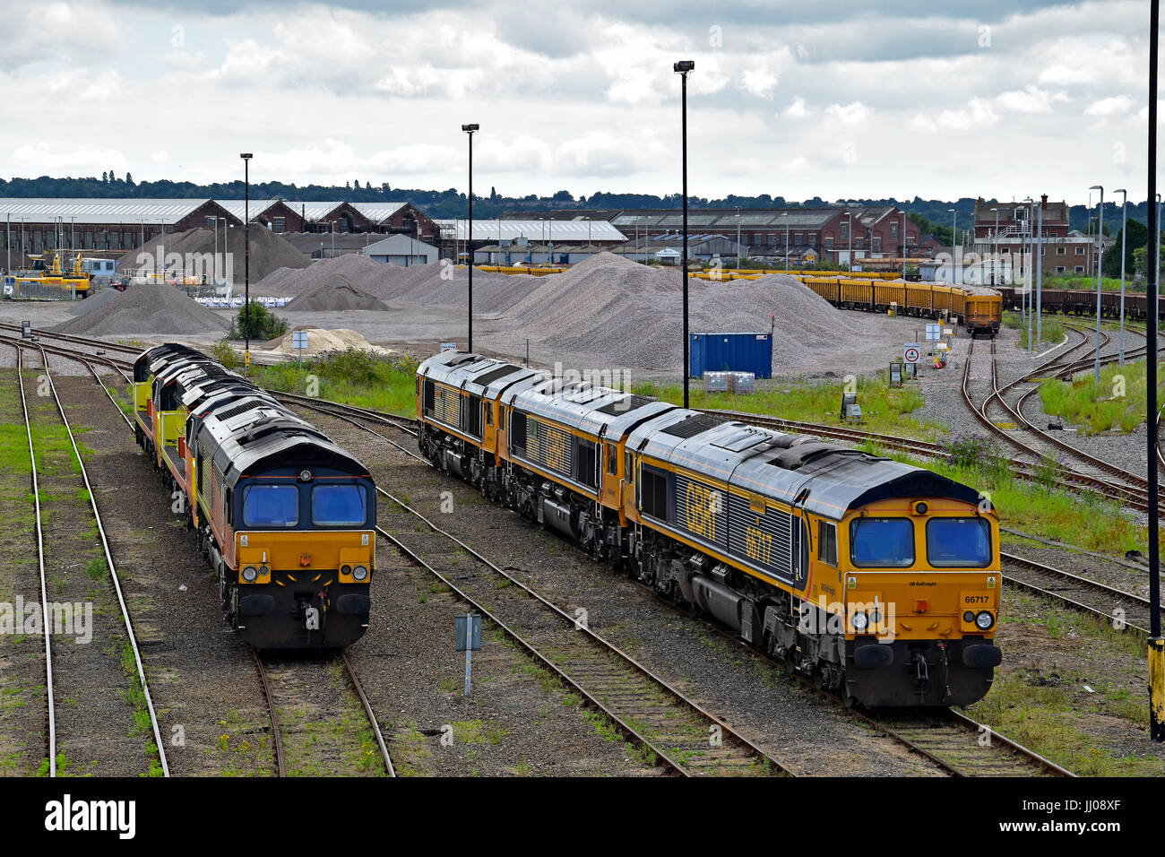 Gbrf class 66 diesel locomotive hi-res stock photography and images - Alamy