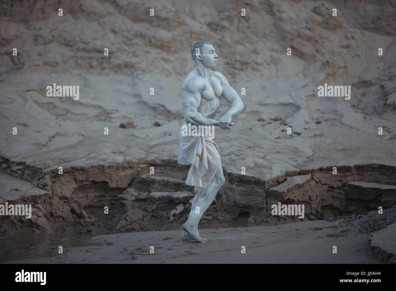 Bodybuilder statue hi-res stock photography and images - Alamy