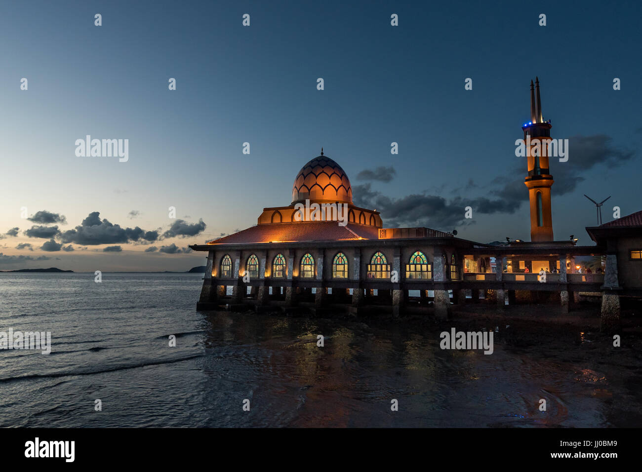 masjid al hussain a floating mosque extends over the Straits of Malacca ...
