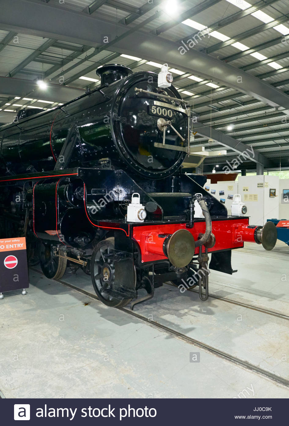 Class 5mt Locomotive High Resolution Stock Photography and Images - Alamy