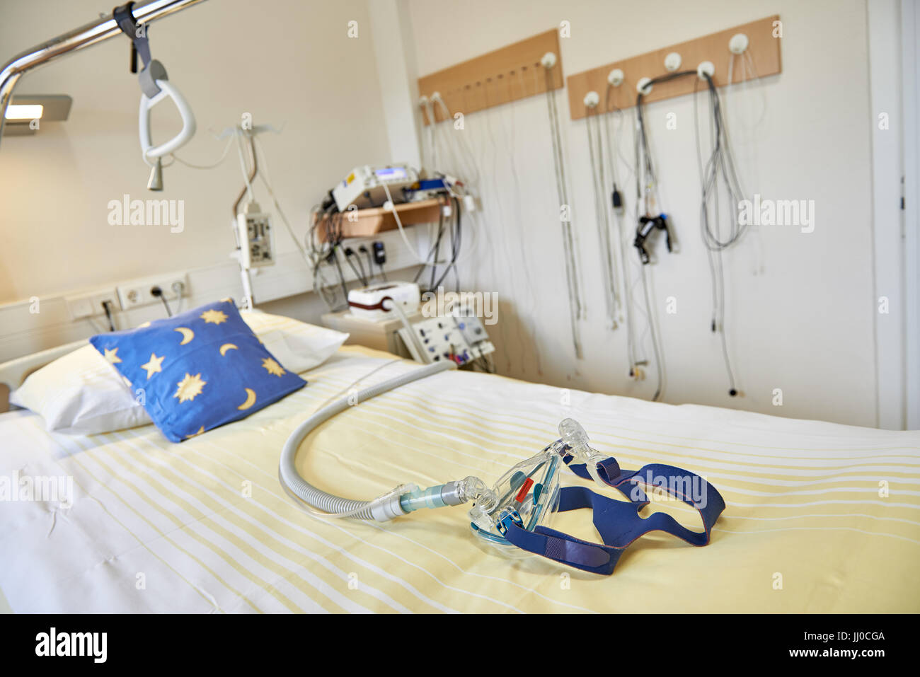 Polysomnography hi-res stock photography and images - Alamy