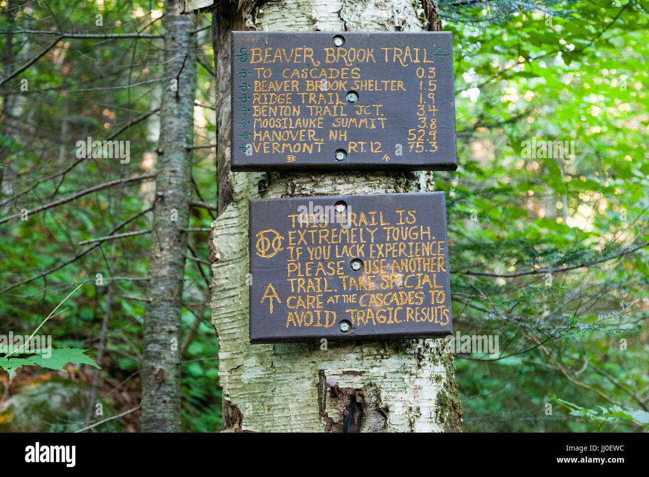 Warning sign along the Appalachian Trail (Beaver Brook Trail) in ...