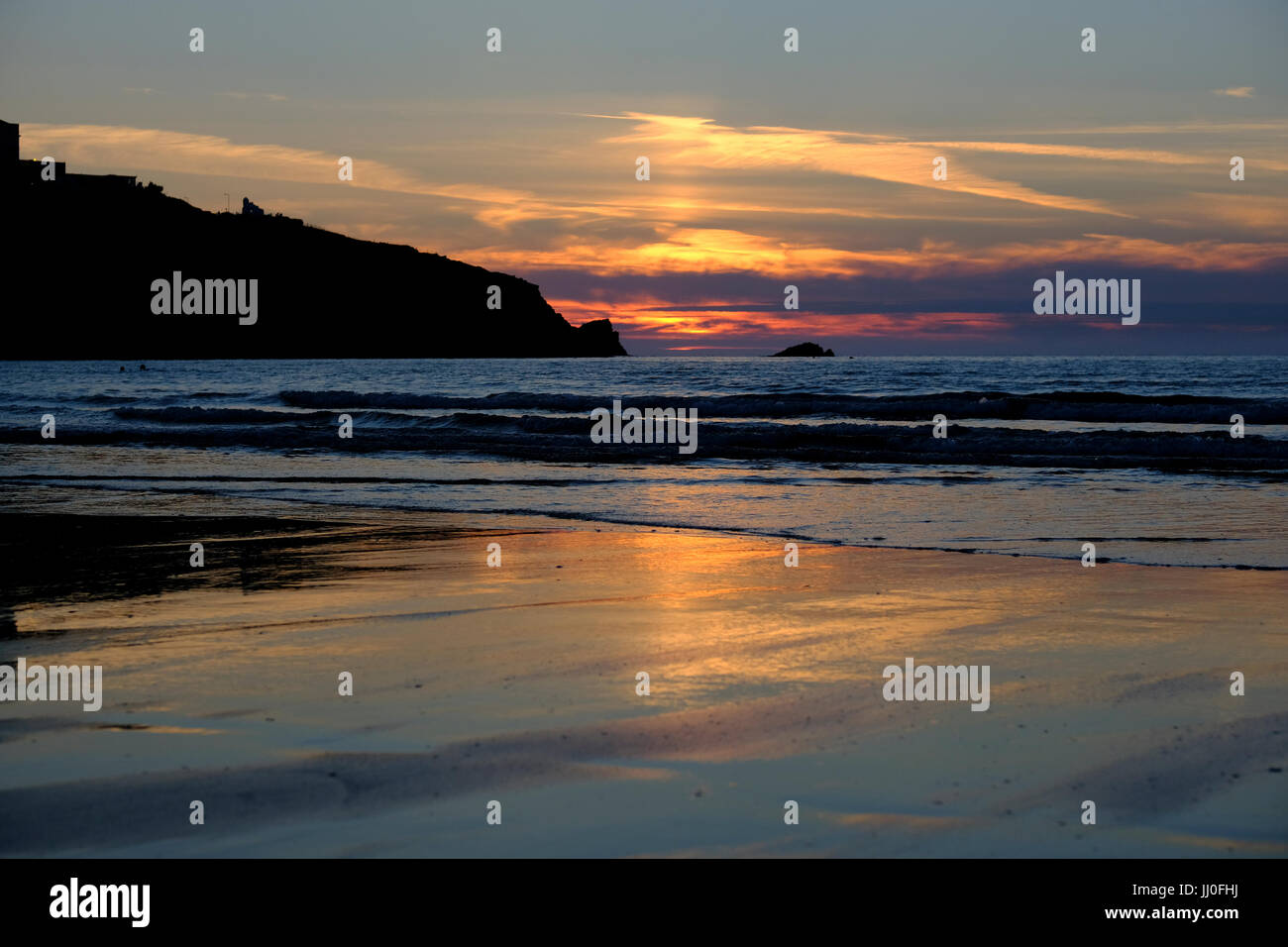 Sunset beach view at Newquay in Cornwall Stock Photo - Alamy