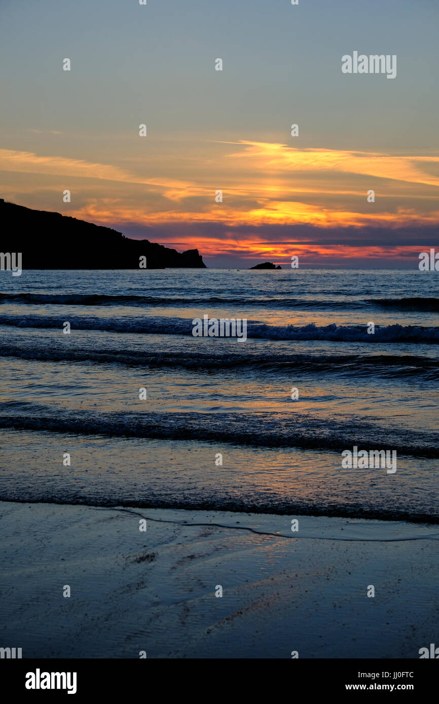 Sunset beach view at Newquay in Cornwall Stock Photo - Alamy