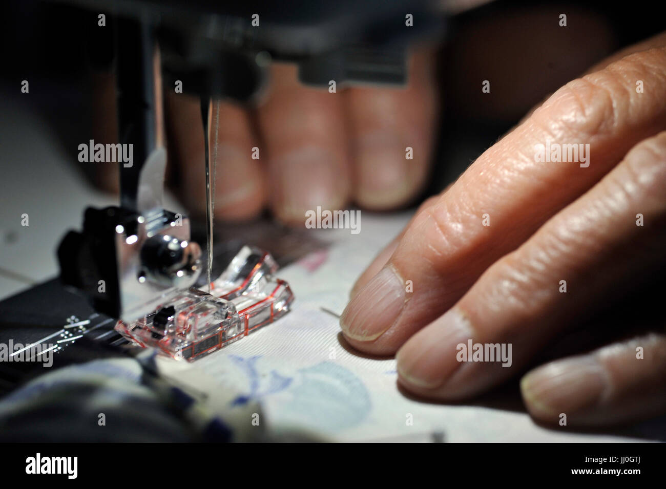 Womans working hands hi-res stock photography and images - Alamy