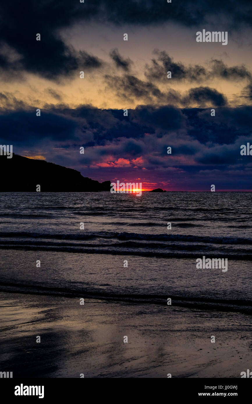 Sunset beach view at Newquay in Cornwall Stock Photo - Alamy
