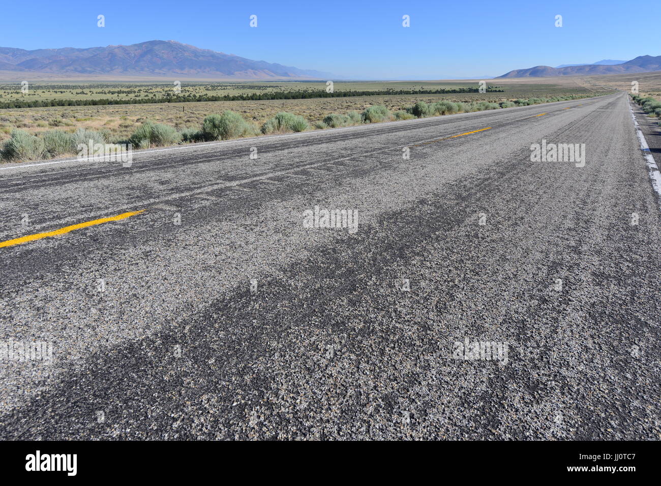 The desert landscape of US 50 Highway in Nevada Stock Photo - Alamy