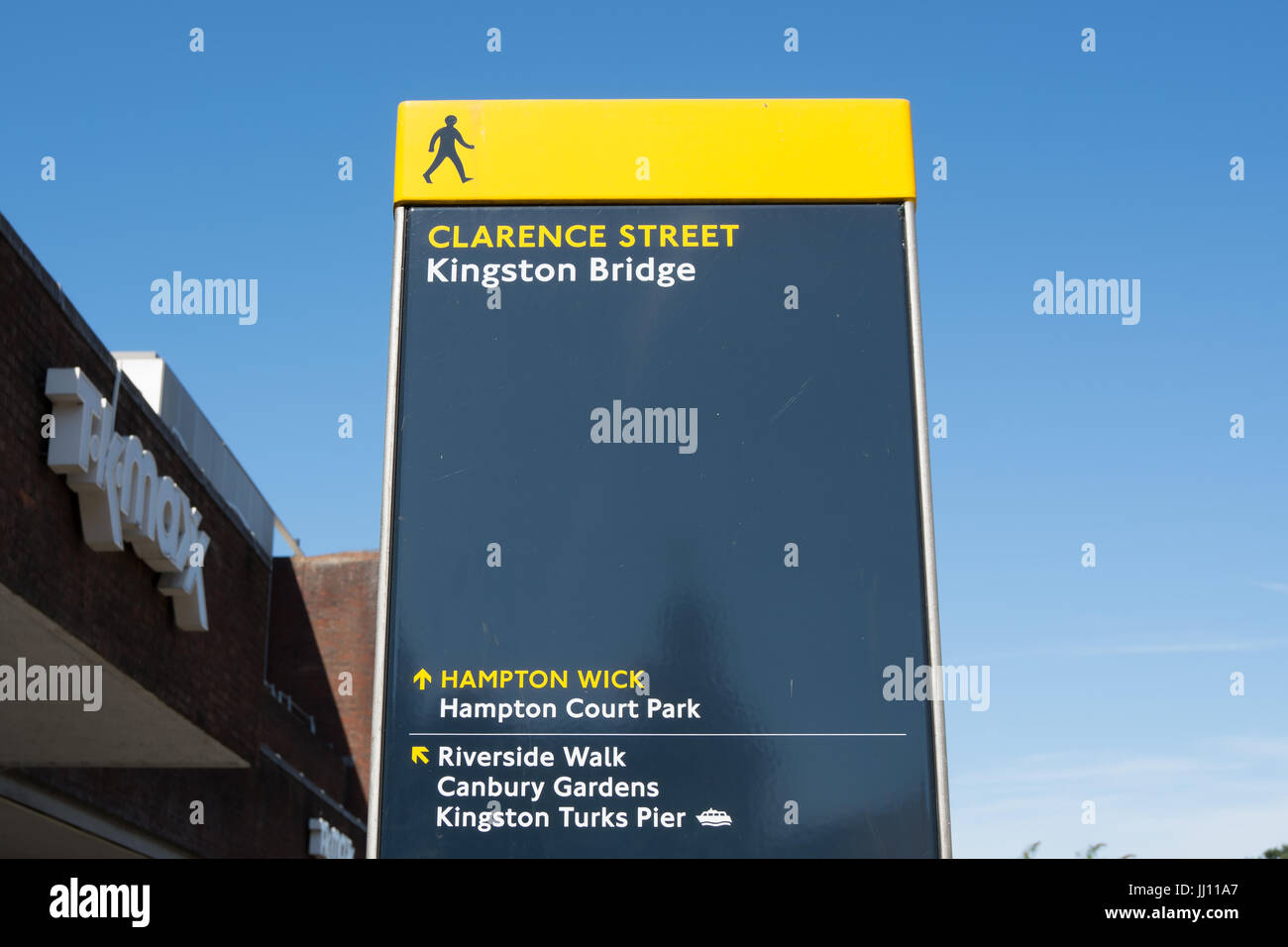 Wayfinding signage hi-res stock photography and images - Alamy