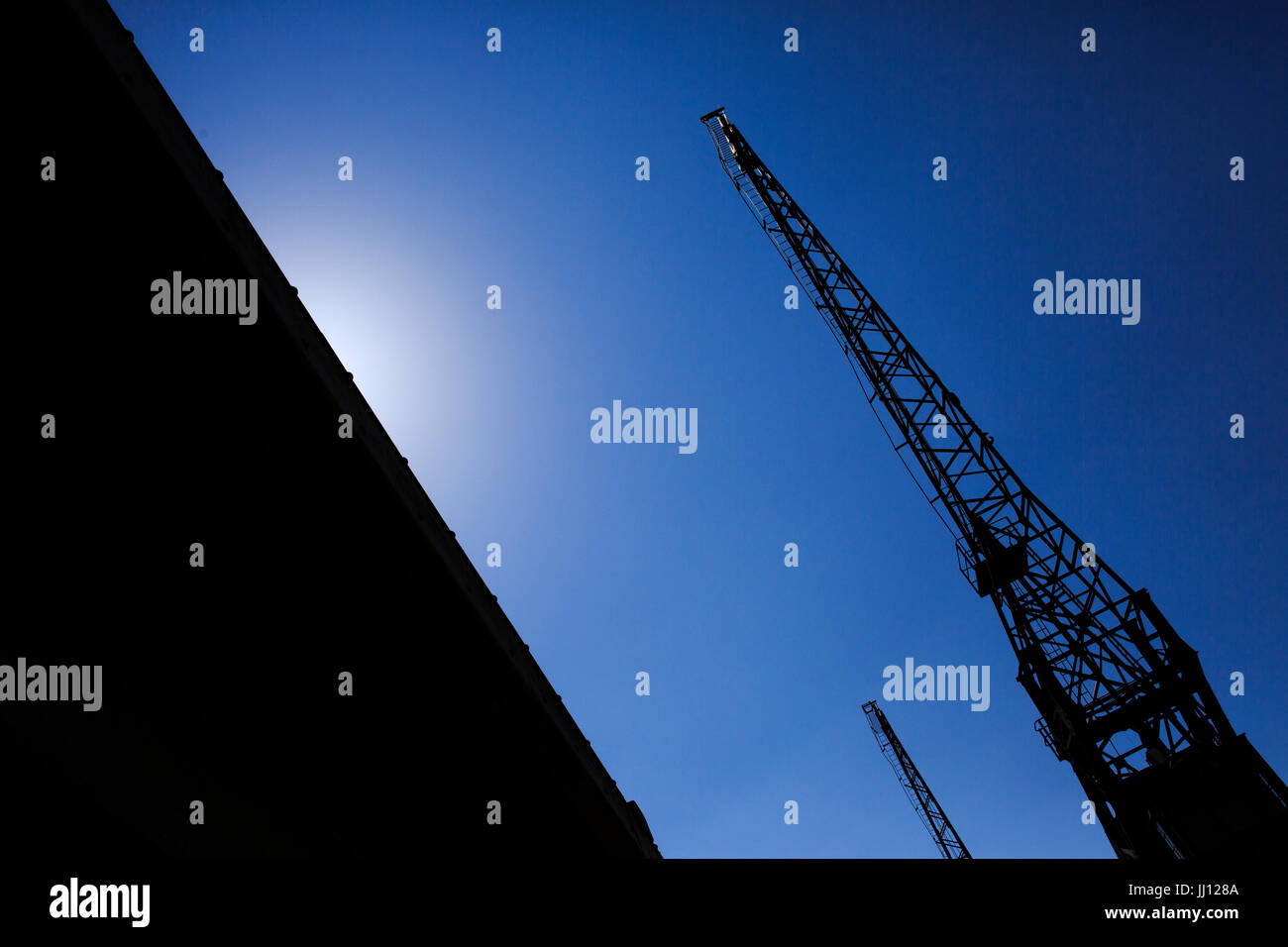 Industrial crane bristol hi-res stock photography and images - Alamy