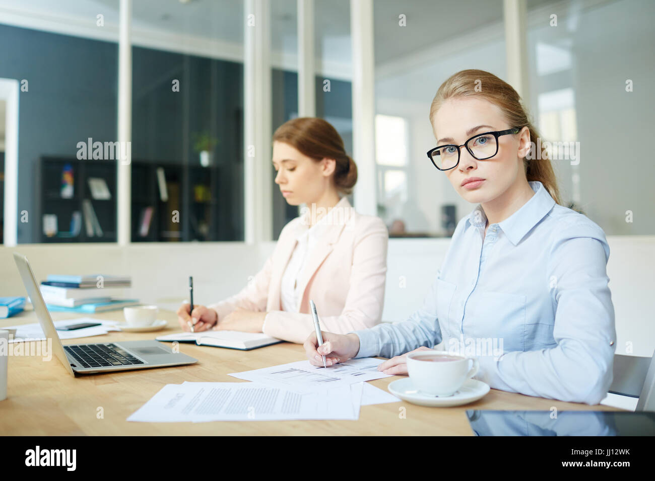Accountant at work Stock Photo - Alamy