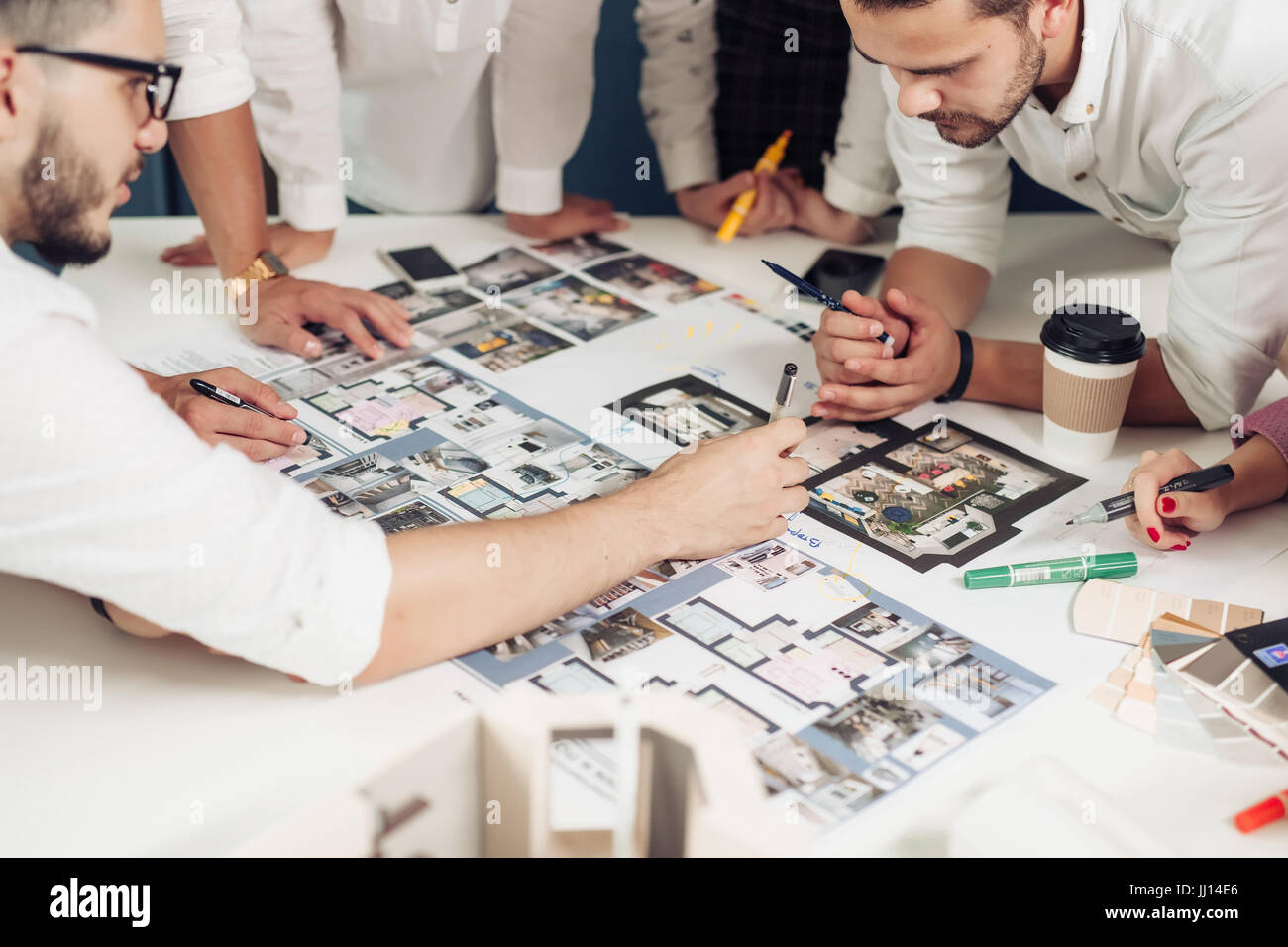 Architect drawing hi-res stock photography and images - Alamy