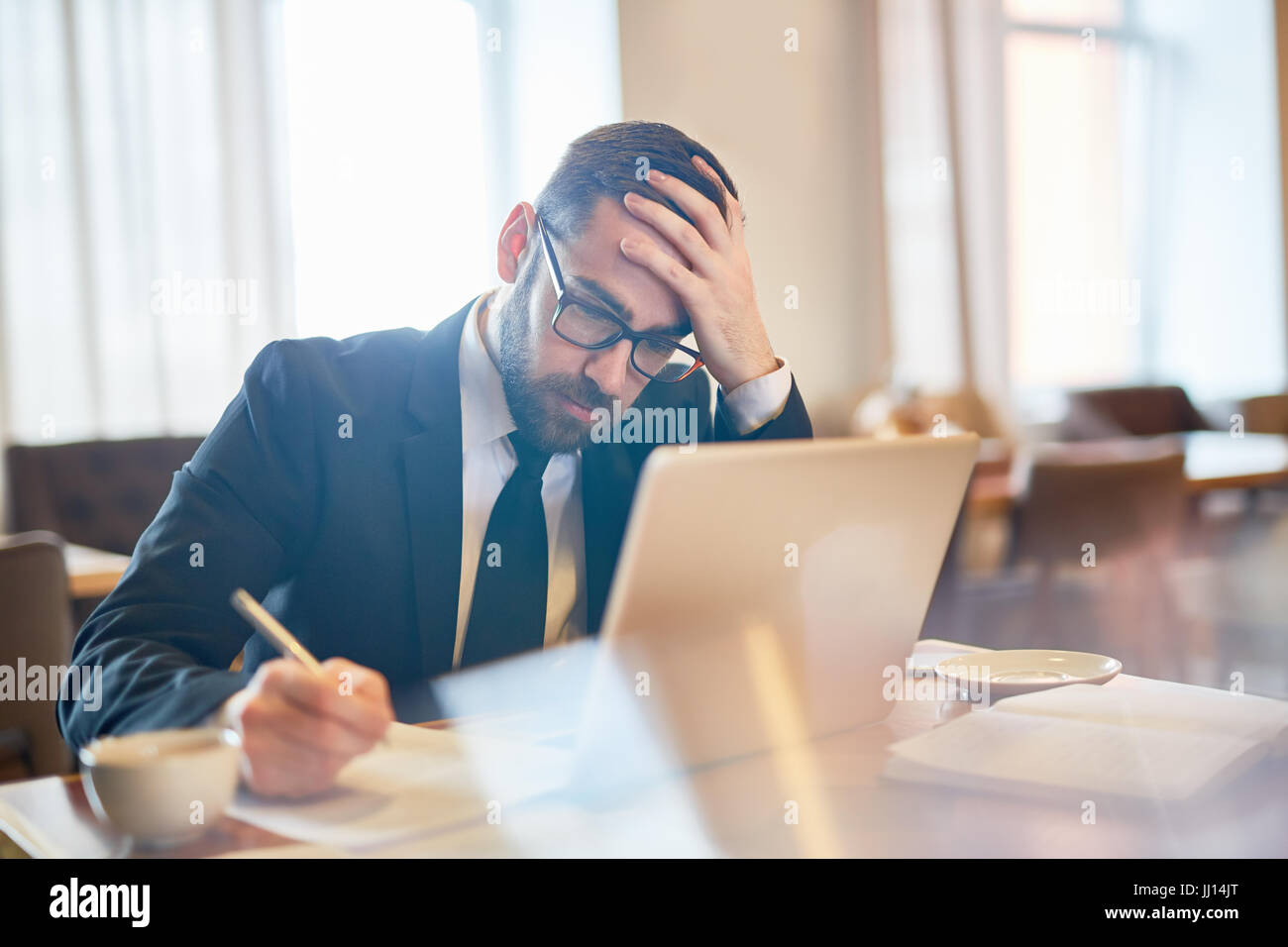 Brainstorm laptop hi-res stock photography and images - Alamy