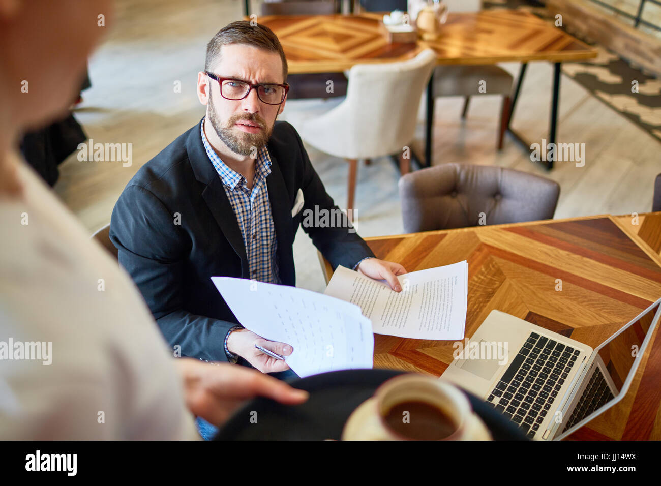 Business lunch busy young woman hi-res stock photography and images - Alamy