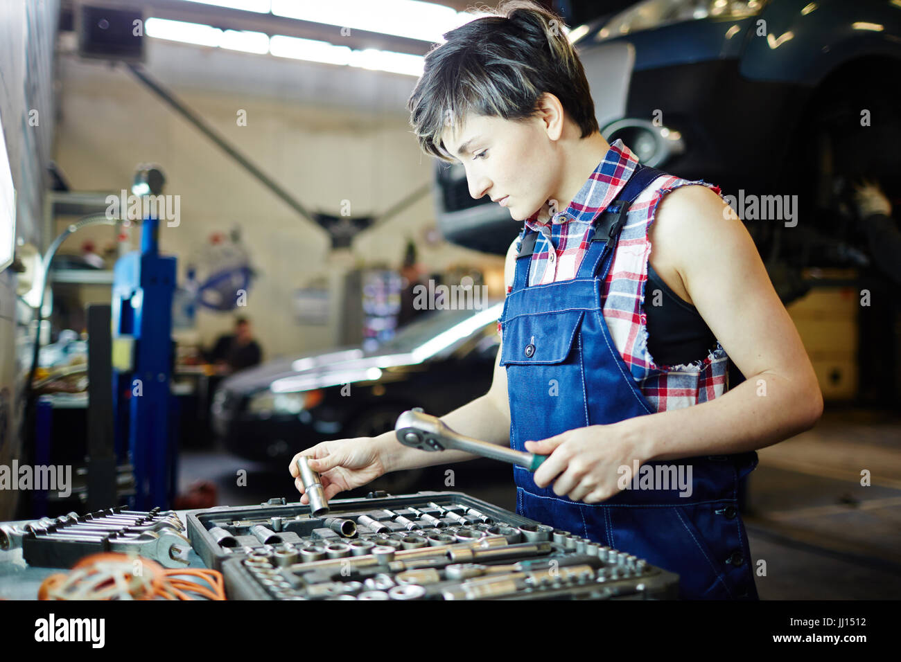 Garage car kit hi-res stock photography and images - Alamy
