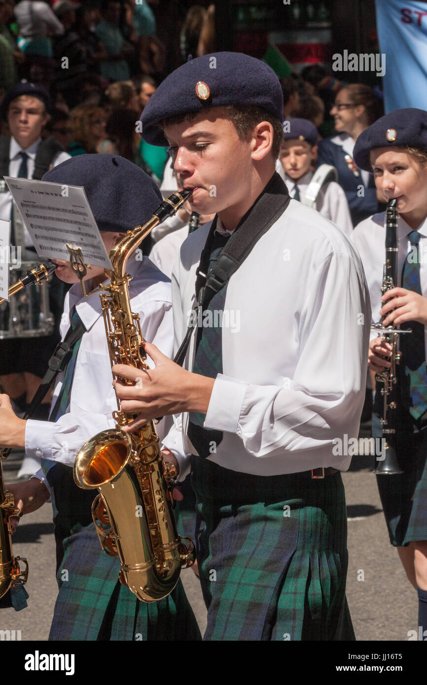 Marching celebration hi-res stock photography and images - Alamy