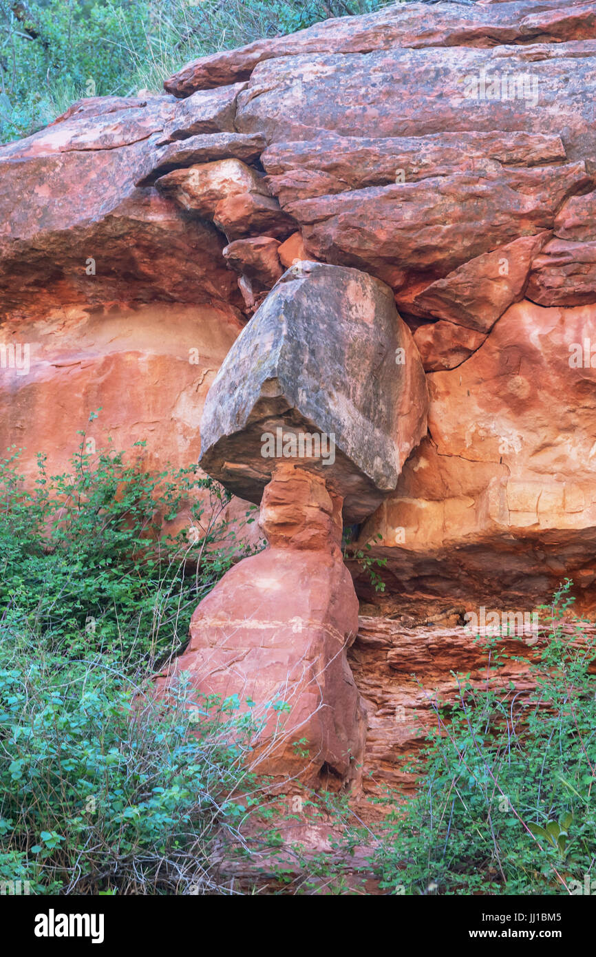 Bizarre red rock , Slide Rock State Park , Oak Creek Canyon, Arizona ...