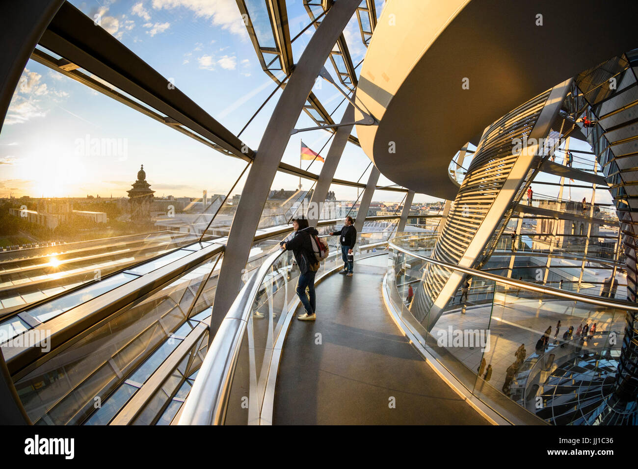 Spiral ramp hi-res stock photography and images - Alamy