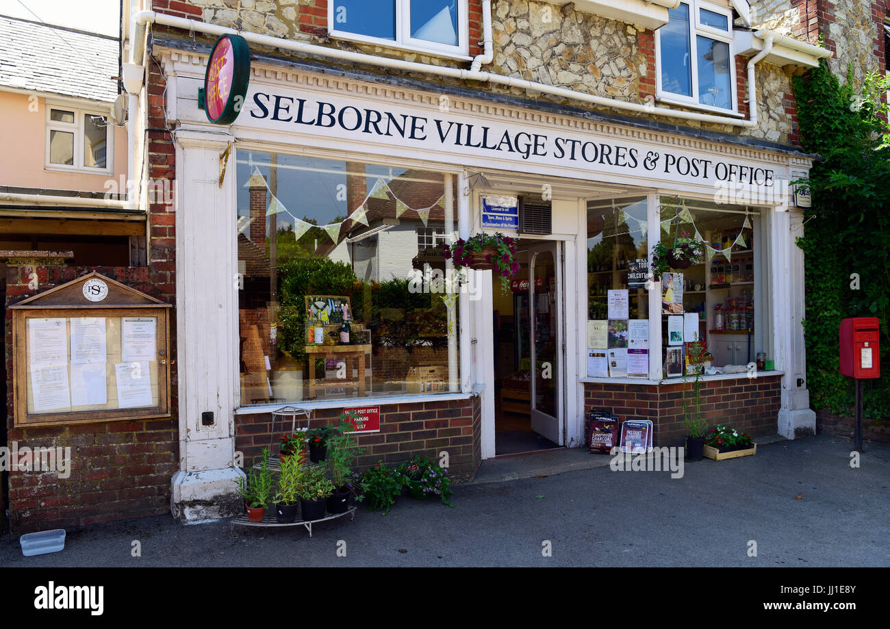 Village stores hi-res stock photography and images - Alamy
