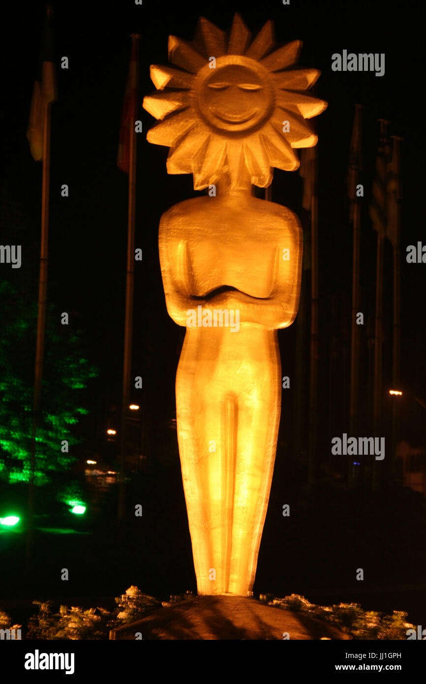 Kikito statue hi-res stock photography and images - Alamy