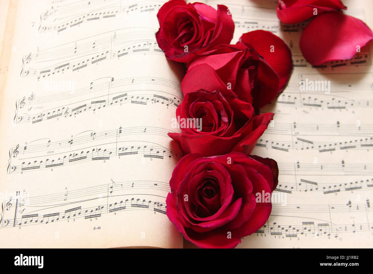 Rosas simbolos hi-res stock photography and images - Alamy