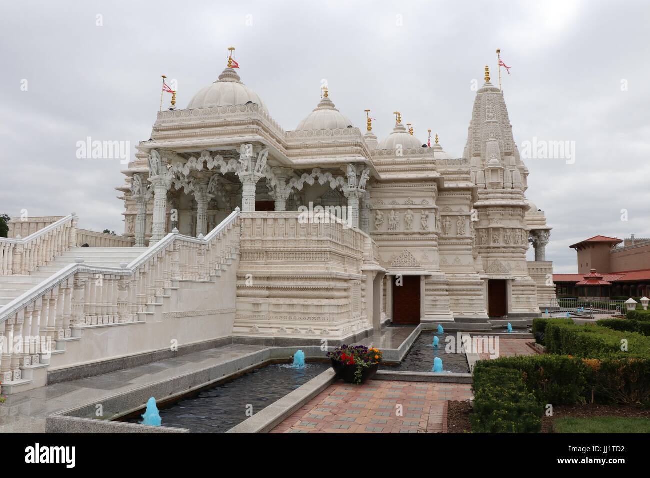 BAPS Shri Swaminarayan Mandir, Chicago Stock Photo - Alamy