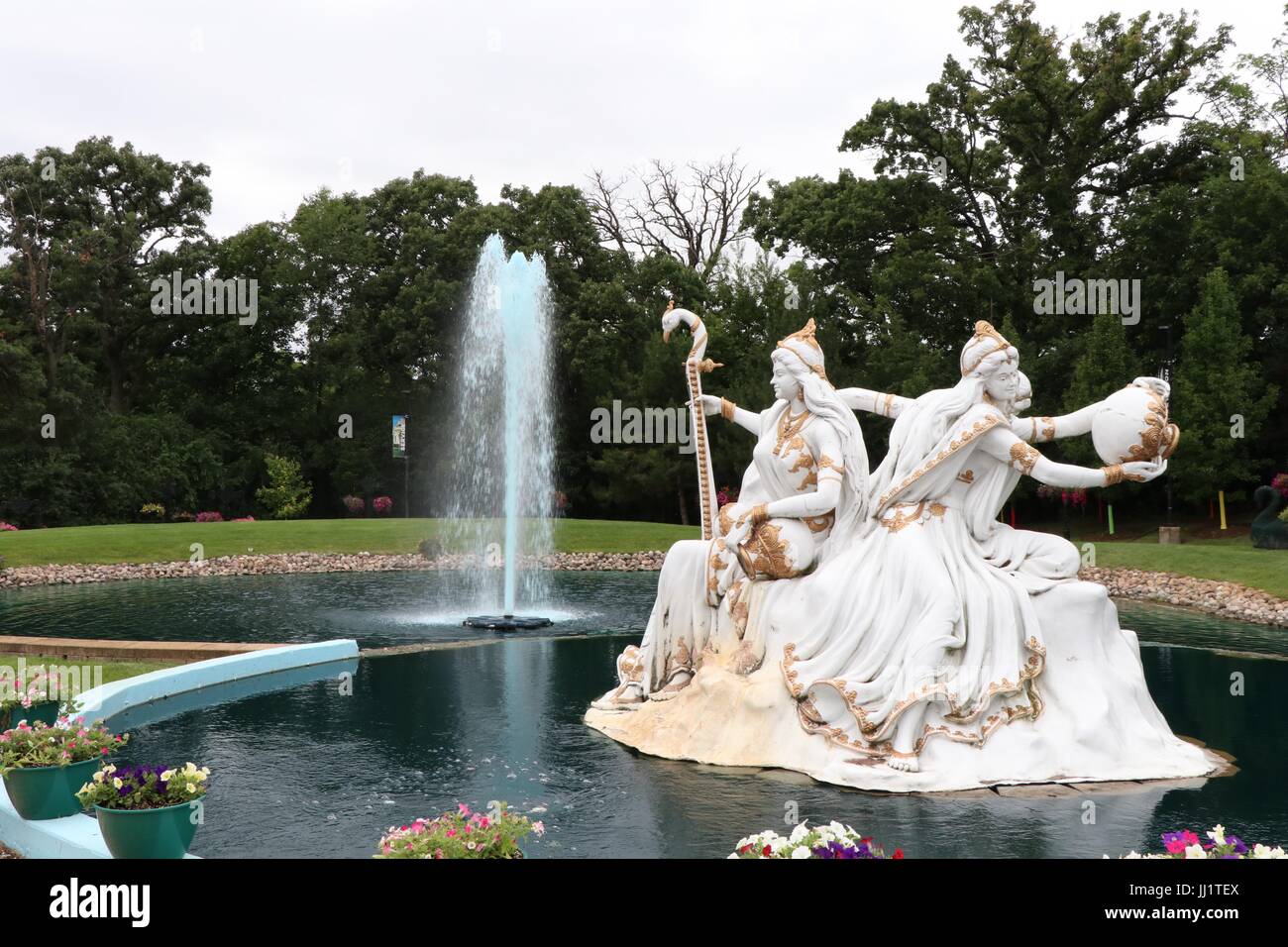 BAPS Shri Swaminarayan Mandir, Chicago Stock Photo - Alamy