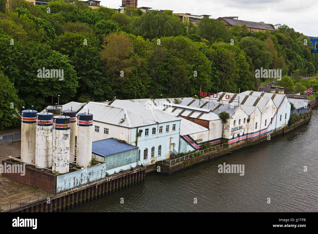 Brett Oils building at Pipewellgate on the south bank of the river Tyne ...