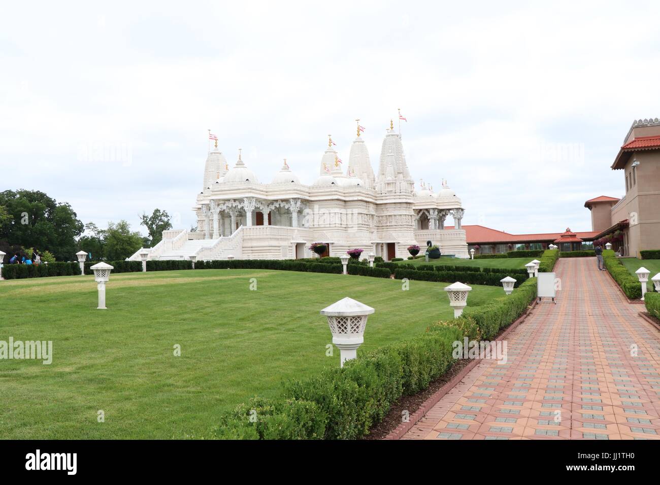BAPS Shri Swaminarayan Mandir, Chicago Stock Photo - Alamy