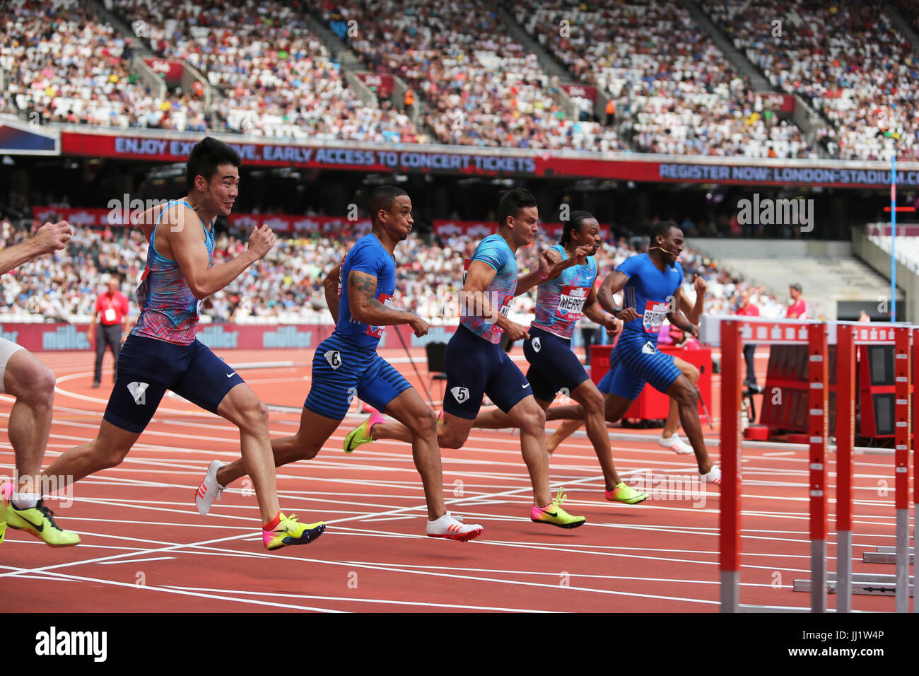 Heat 2 mens 110m hurdles hi-res stock photography and images - Alamy