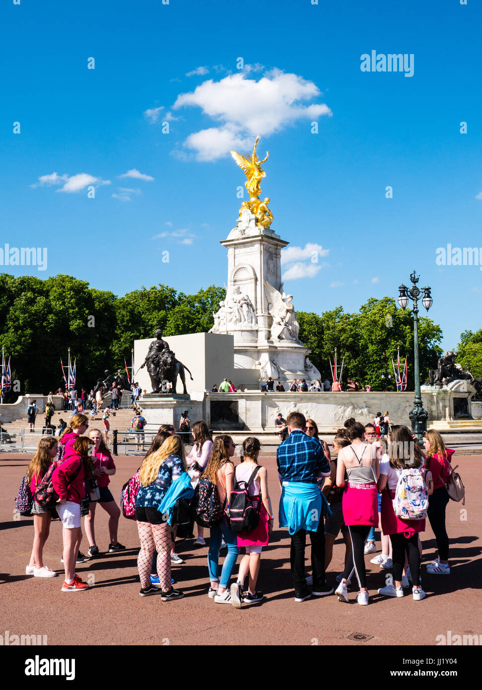 Visiter victoria hi-res stock photography and images - Alamy