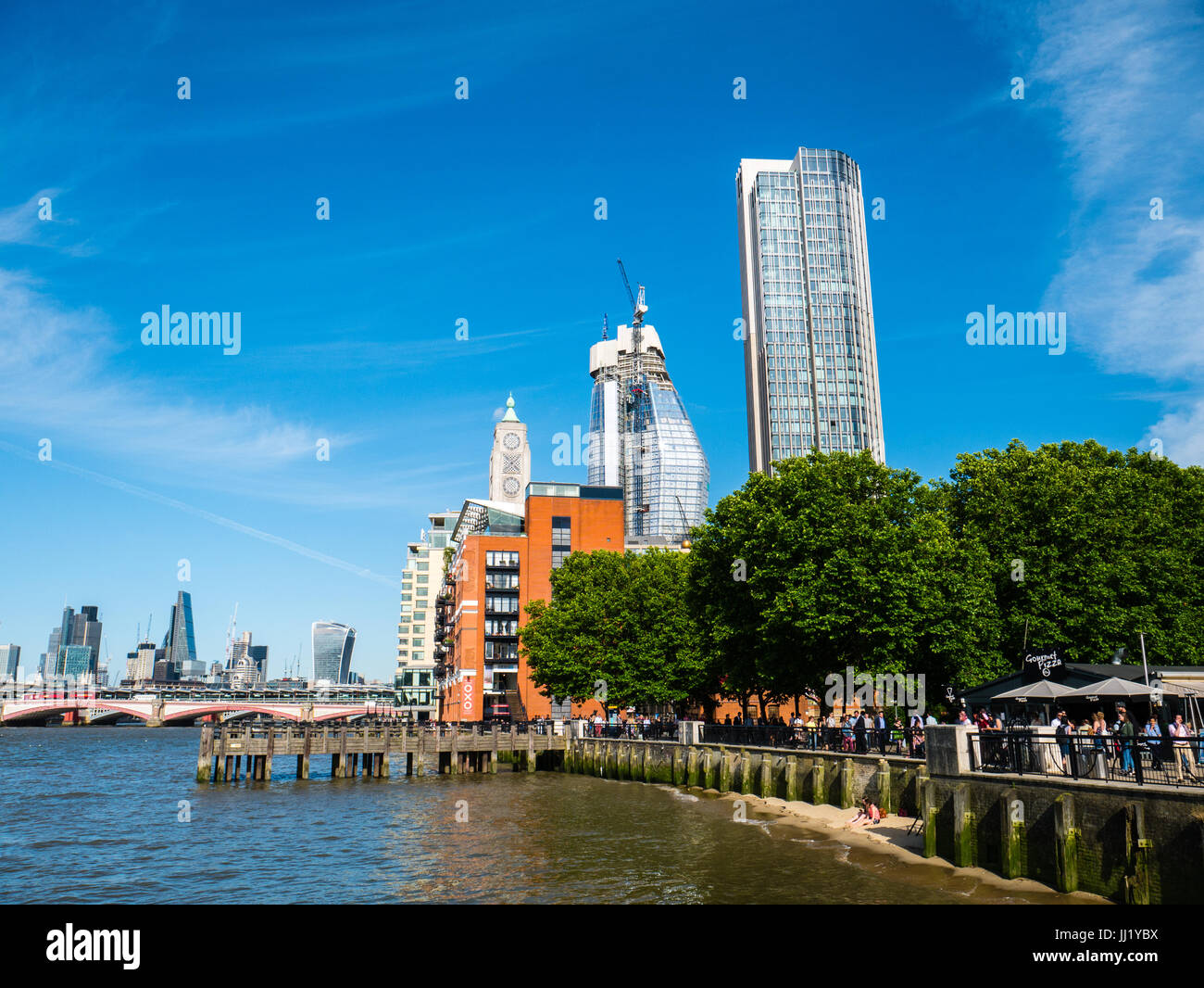 Southbank tower london hi-res stock photography and images - Alamy