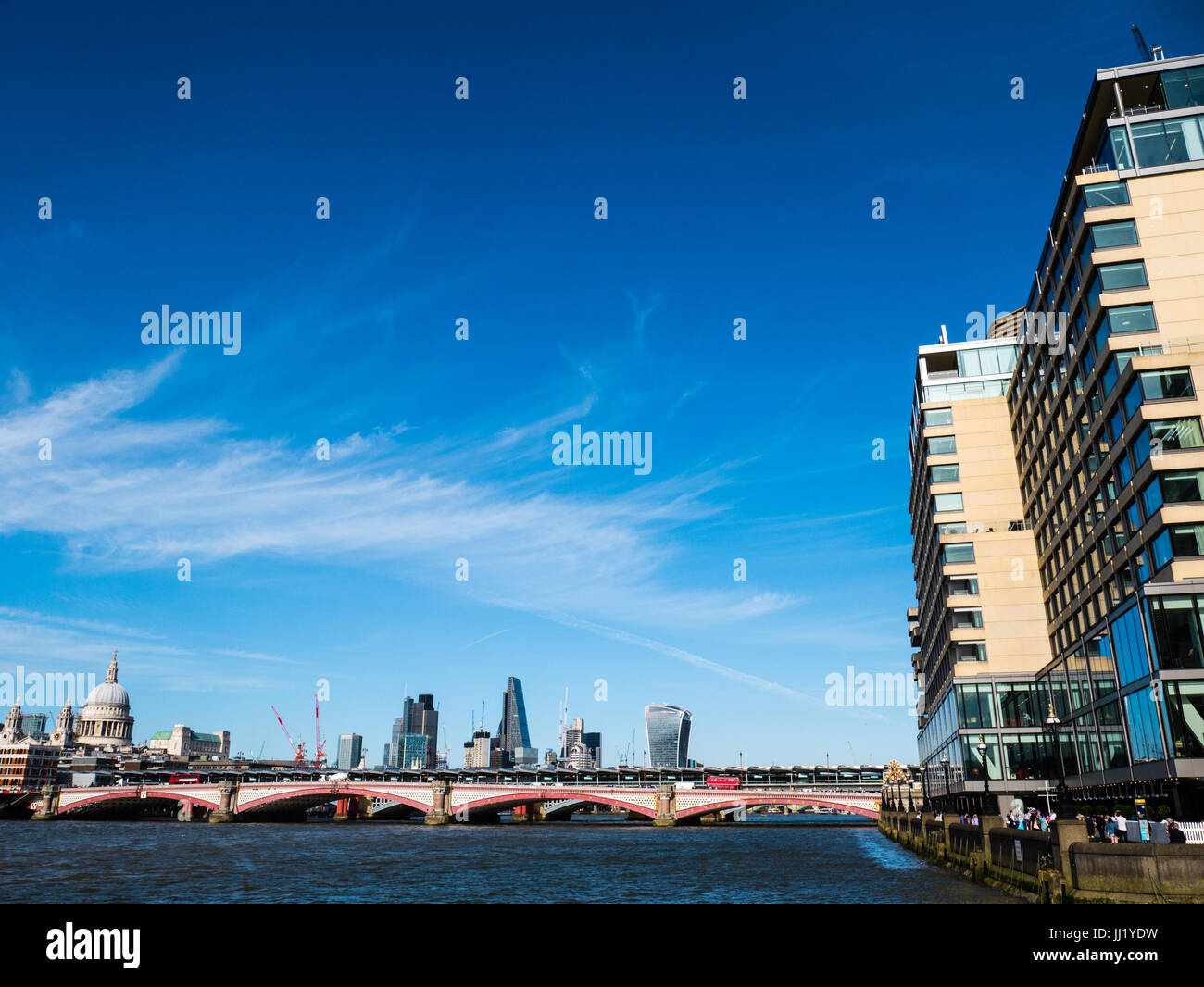 Blackfriars Bridge, River Thames, City of London Skyline, London ...
