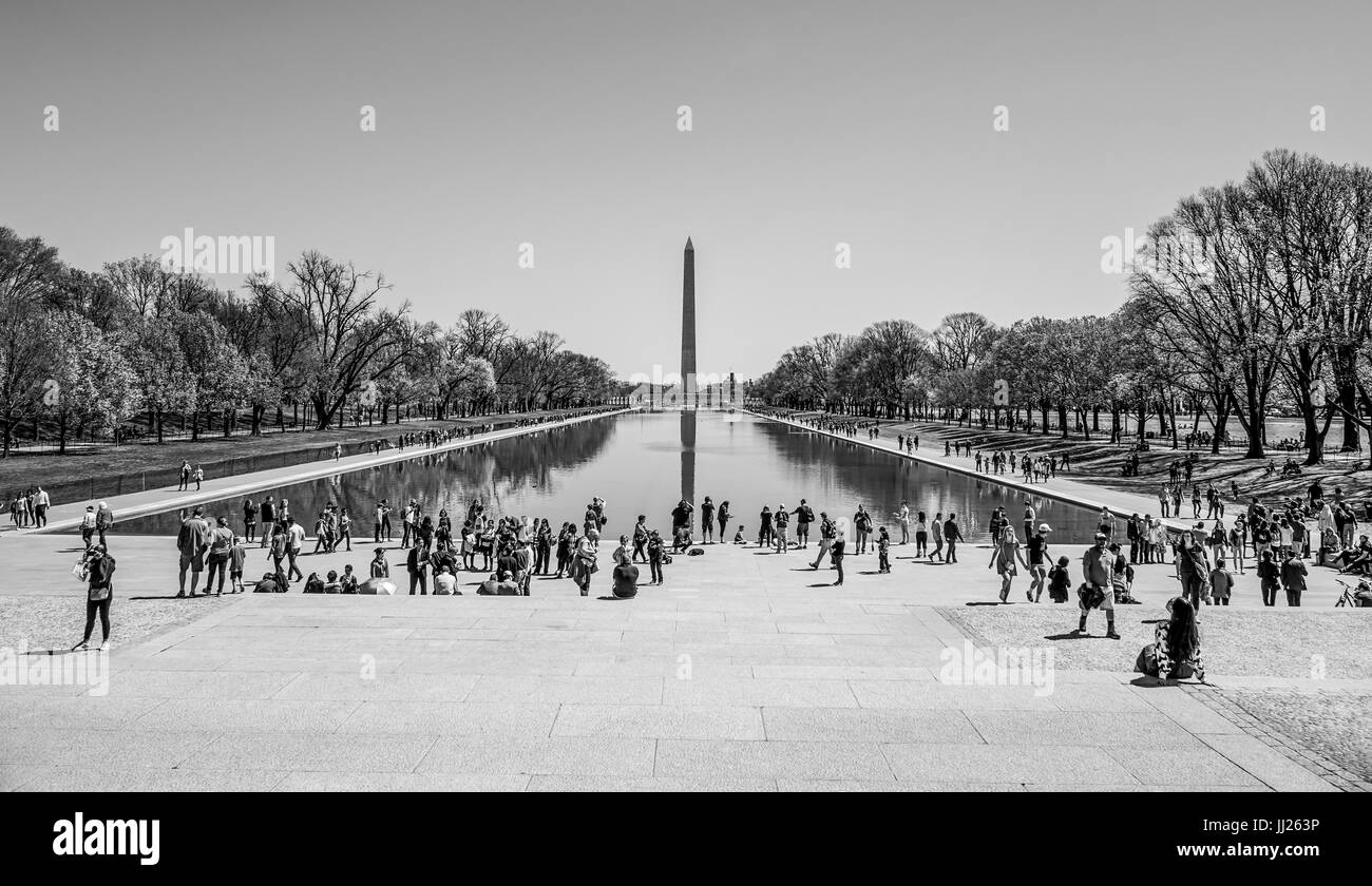 Famous Reflecting Pool at Lincoln Memorial in Washington - WASHINGTON ...