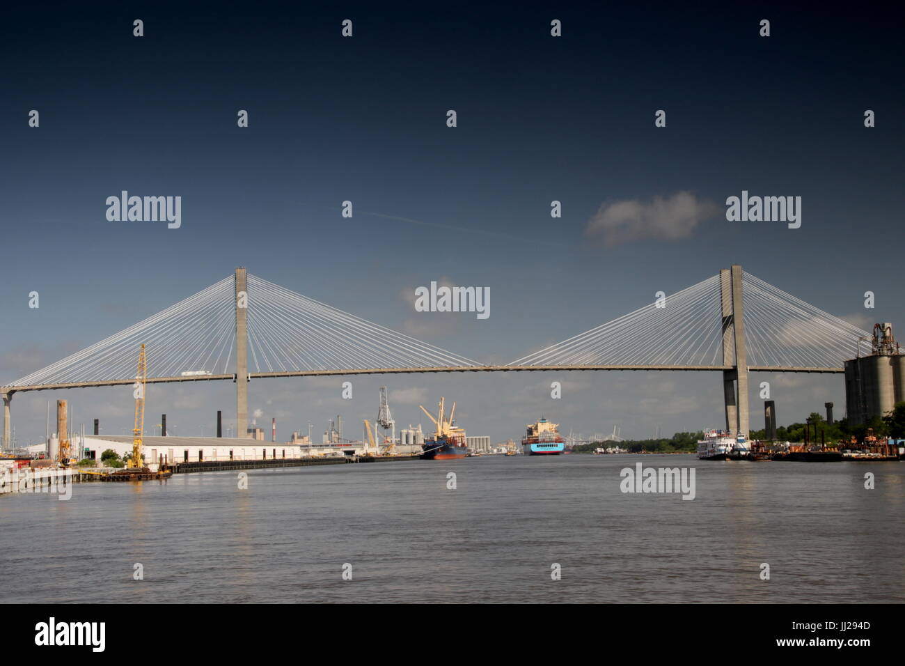 Talmadge Memorial Bridge Stock Photo - Alamy