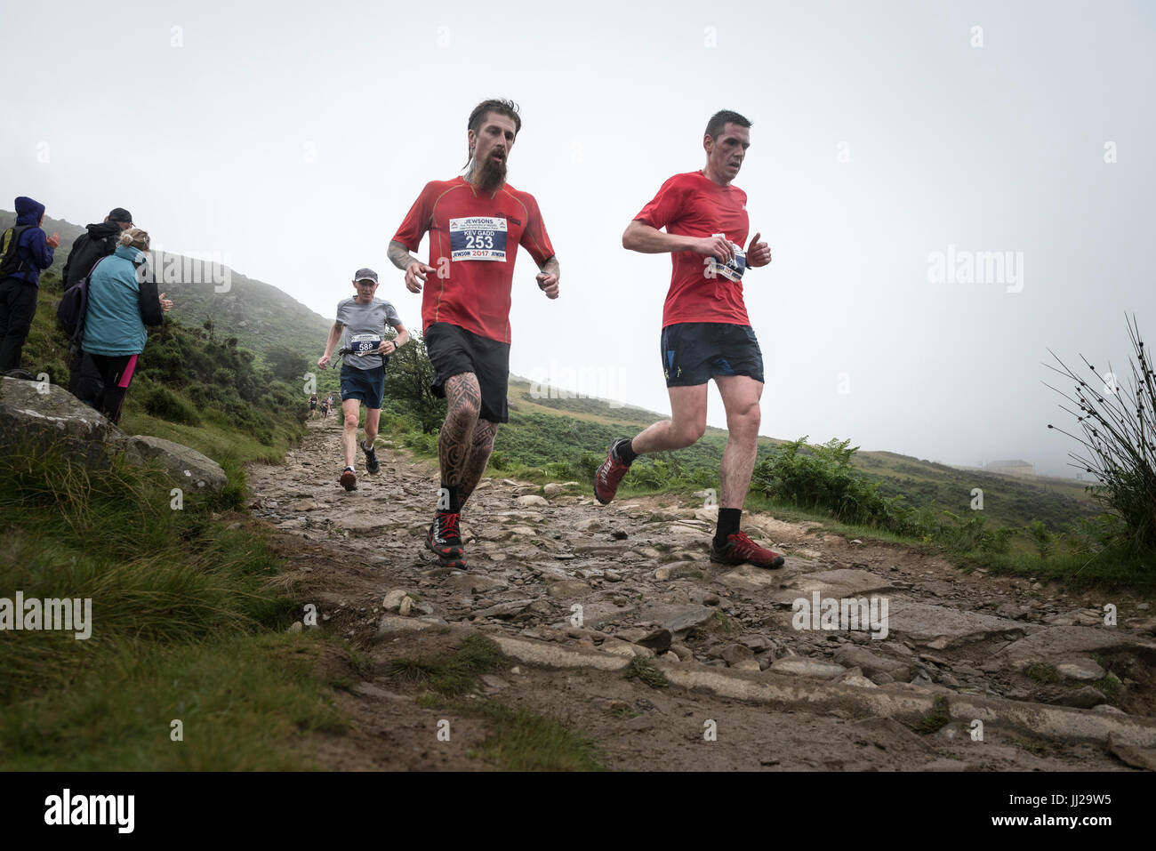 International snowdon race hi-res stock photography and images - Alamy