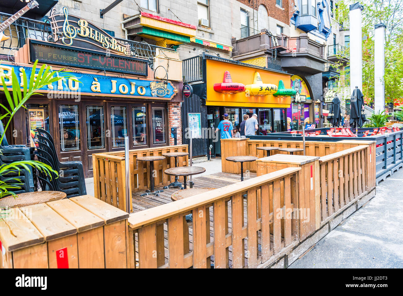 Canadian seating hi-res stock photography and images - Alamy