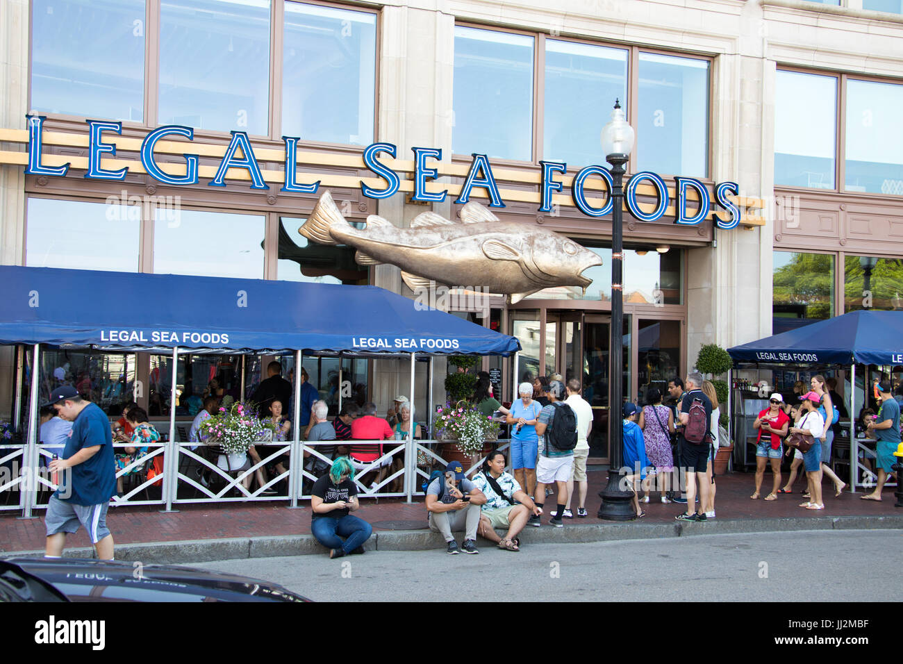 Legal seafood restaurant hi-res stock photography and images - Alamy