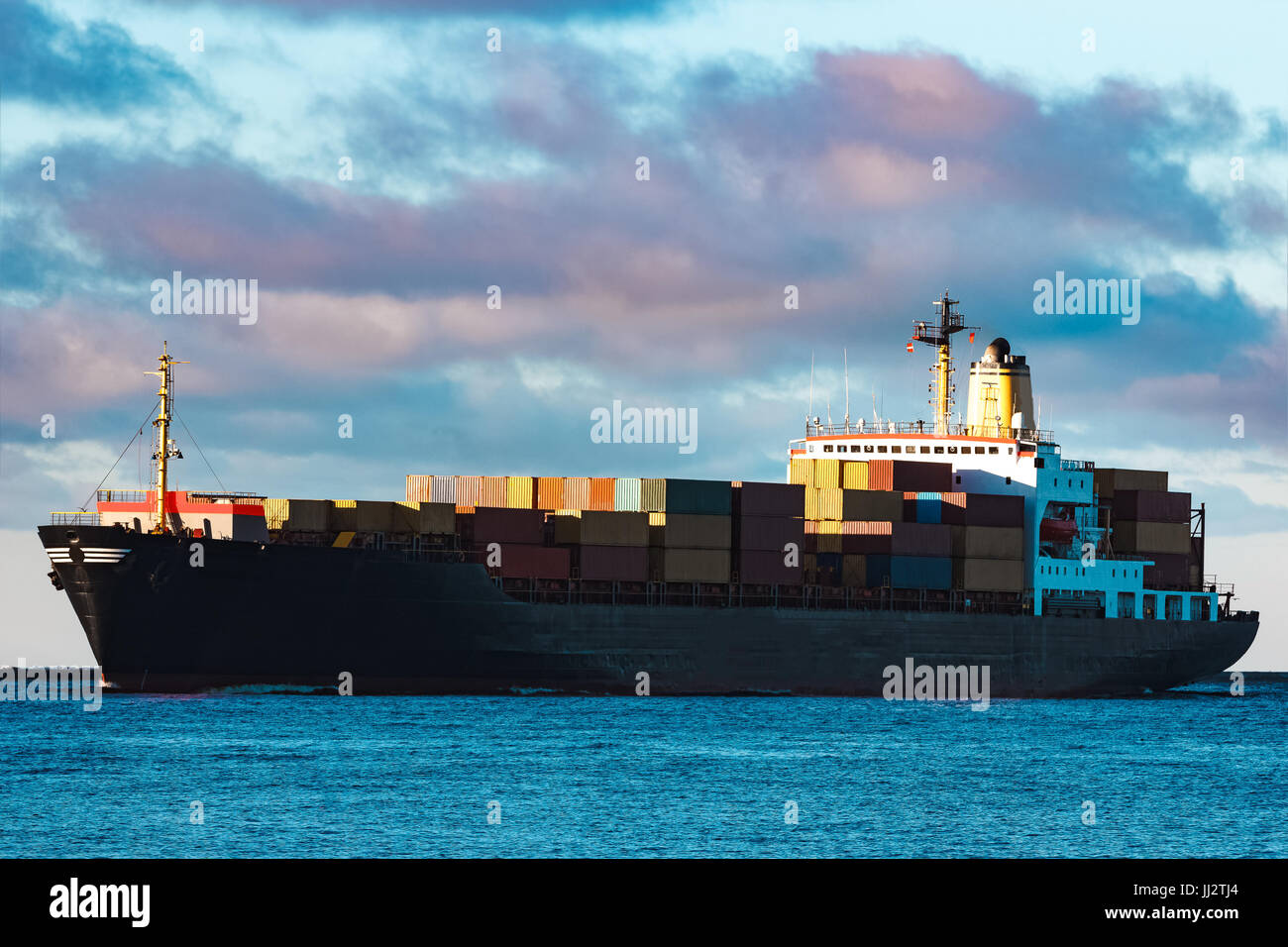 Brand new container ship hi-res stock photography and images - Alamy