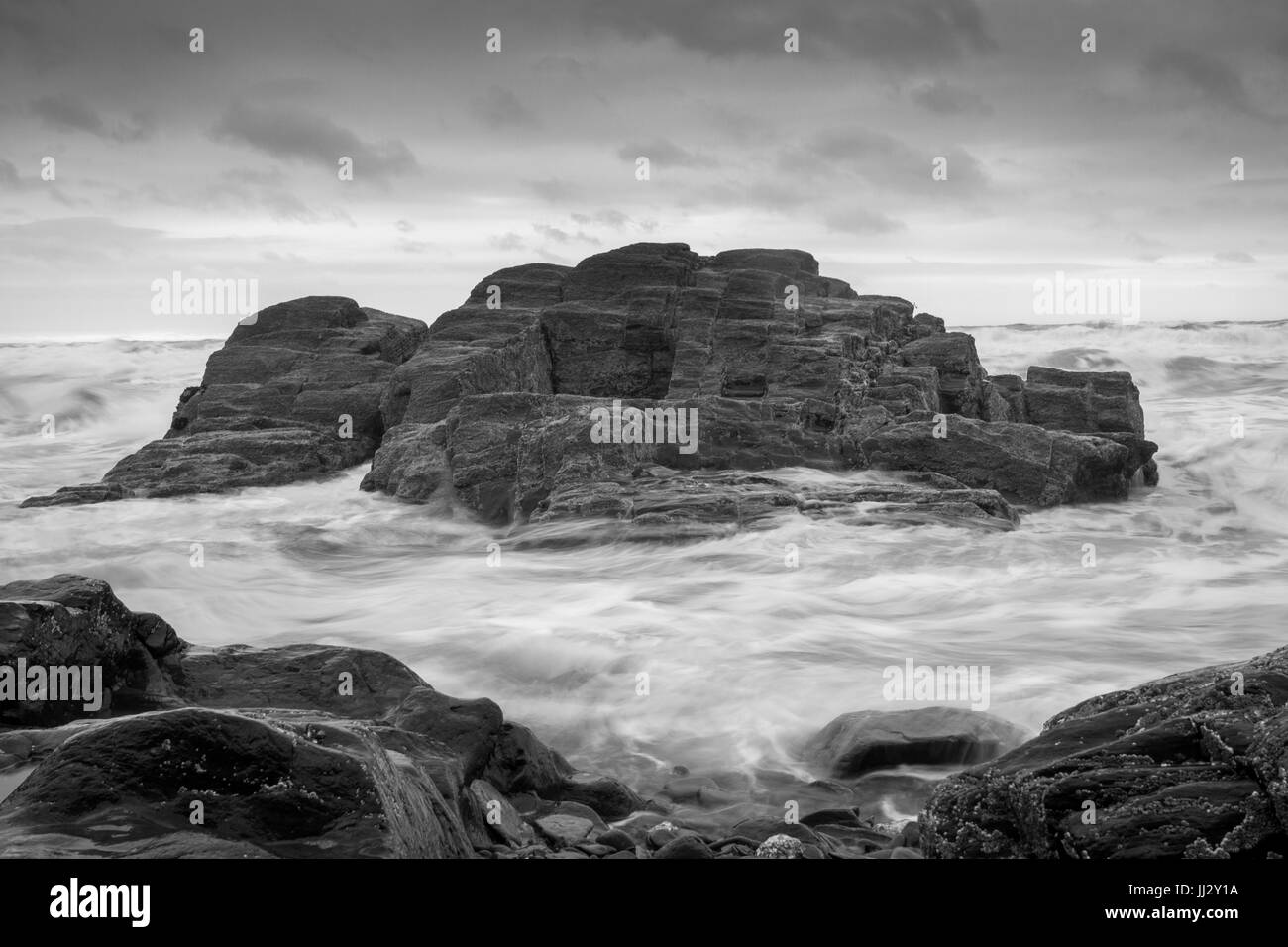 Dark sea rough hi-res stock photography and images - Alamy