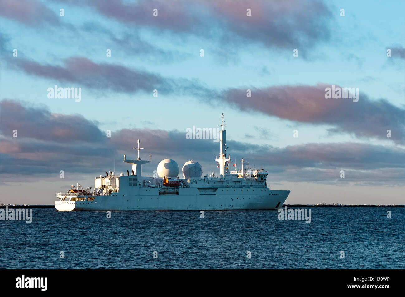 Naval comander hi-res stock photography and images - Alamy
