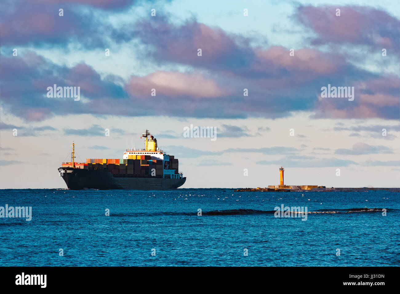 Brand new container ship hi-res stock photography and images - Alamy