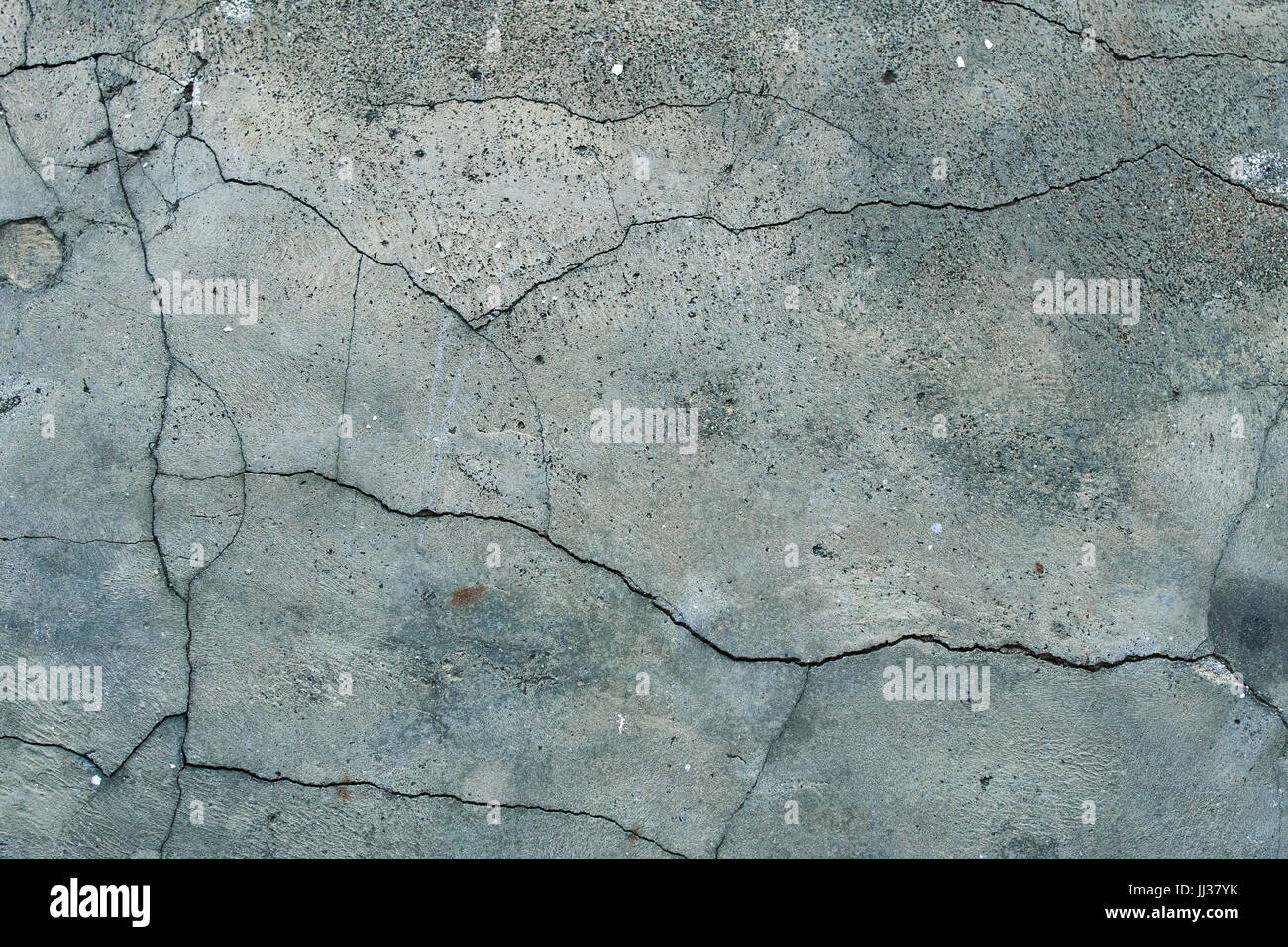 Texture of a cracked wall in closeup Stock Photo - Alamy