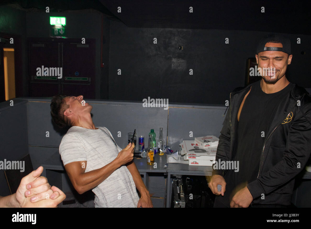 Ibiza Weekender star Deano Baily gets intimate with pretty blonde ...