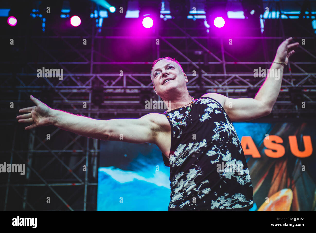 Erasure hi-res stock photography and images - Alamy