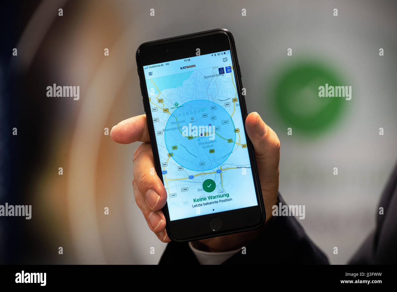 The user's position is displayed in the warning app KatWarn on the ...